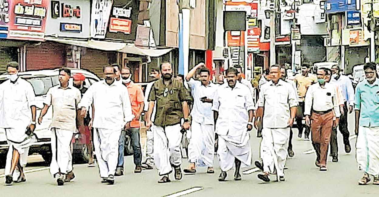 ബഫർ സോൺ; പ്രതിഷേധമായി ഹർ‌ത്താൽ: ചിത്രങ്ങൾ