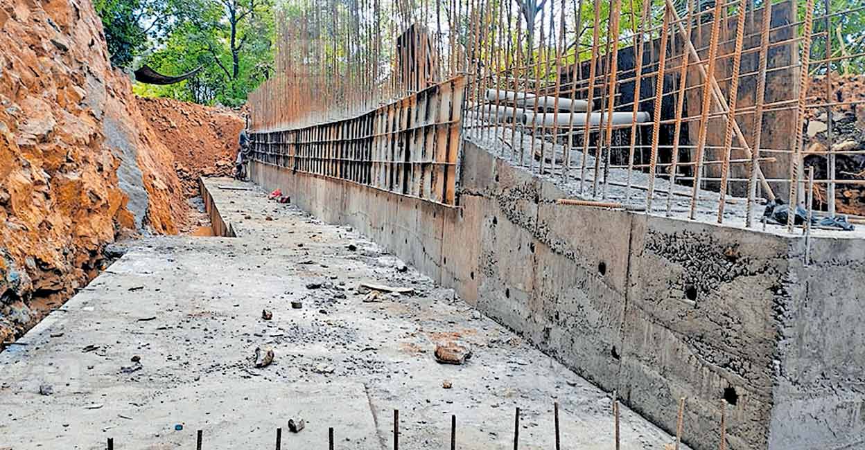 പേരിയ ചുരം റോഡ് നിർമാണം സജീവം: വോട്ടെടുപ്പ് ബഹിഷ്കരണം പിൻവലിച്ചു ...
