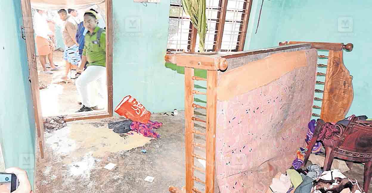 വേണം, ‘ബുള്ളറ്റ്’ മെക്കാനിക്കിനെ! കാട്ടാനയുടെ ആക്രമണം തുടരുന്നു, വീട് ...