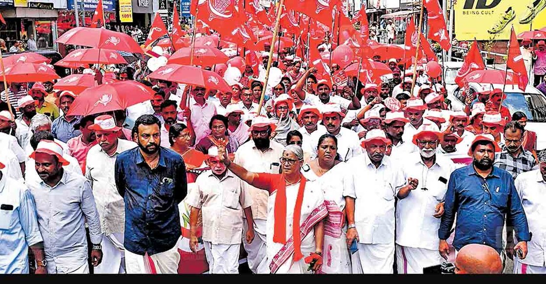കൽപറ്റയെ ഇളക്കി മറിച്ച് ആനി രാജയുടെ റോഡ് ഷോ | Wayanad Lok Sabha ...