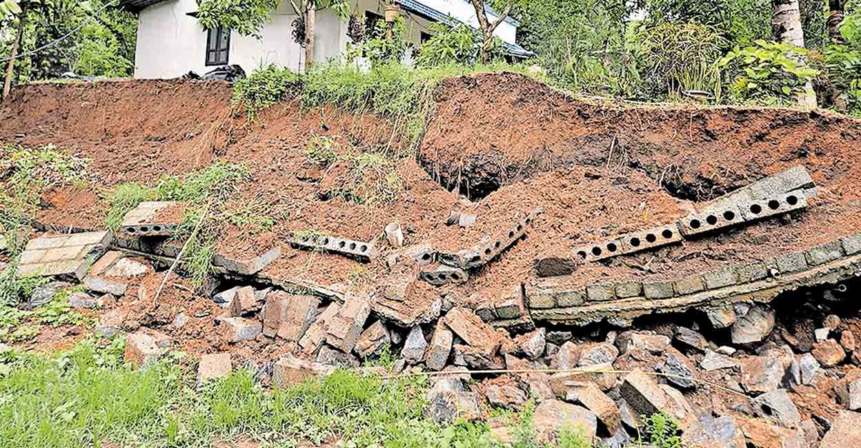 മഴ: പുഴകൾ കരകവിഞ്ഞു; വൻ നാശം | Wayanad rain update | Wayanad weather ...