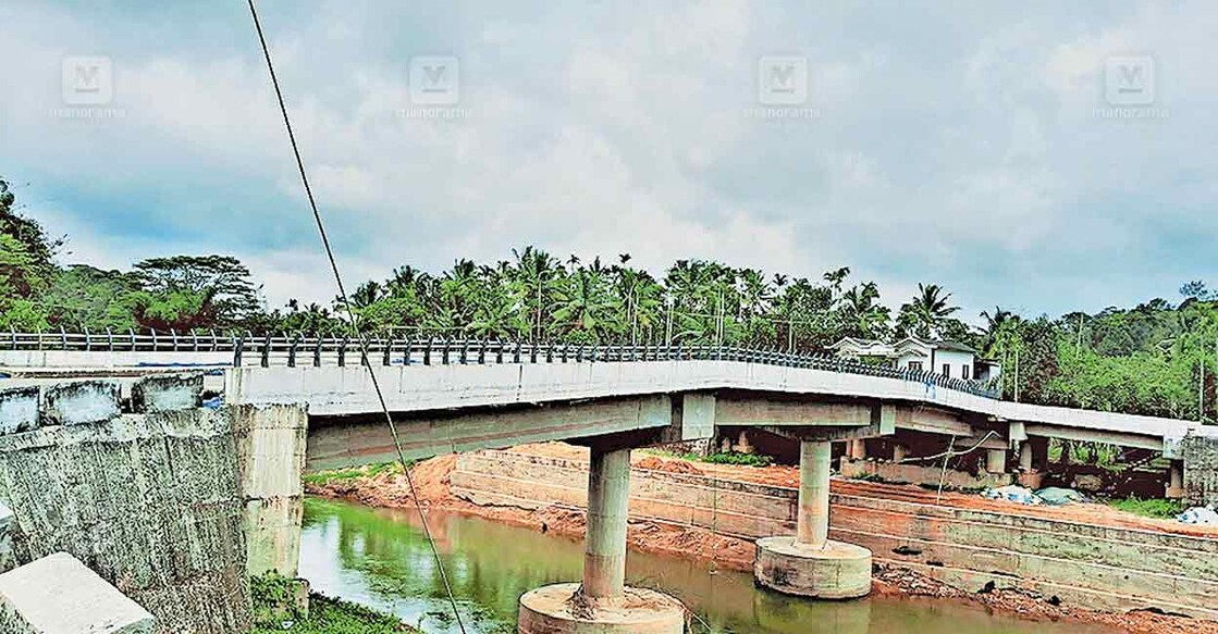പുലിക്കാട്ട് കടവ് പാലം നിർമാണം പൂർത്തിയാകുന്നു | Pulikkatt Kadavu ...