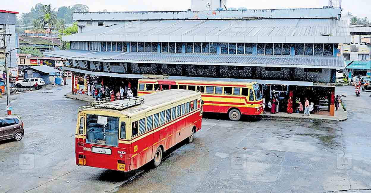 പഴയ സ്റ്റാൻഡ് തുറന്നിട്ടും ശുചിമുറി സമുച്ചയം അടഞ്ഞുതന്നെ | Kalpetta ...