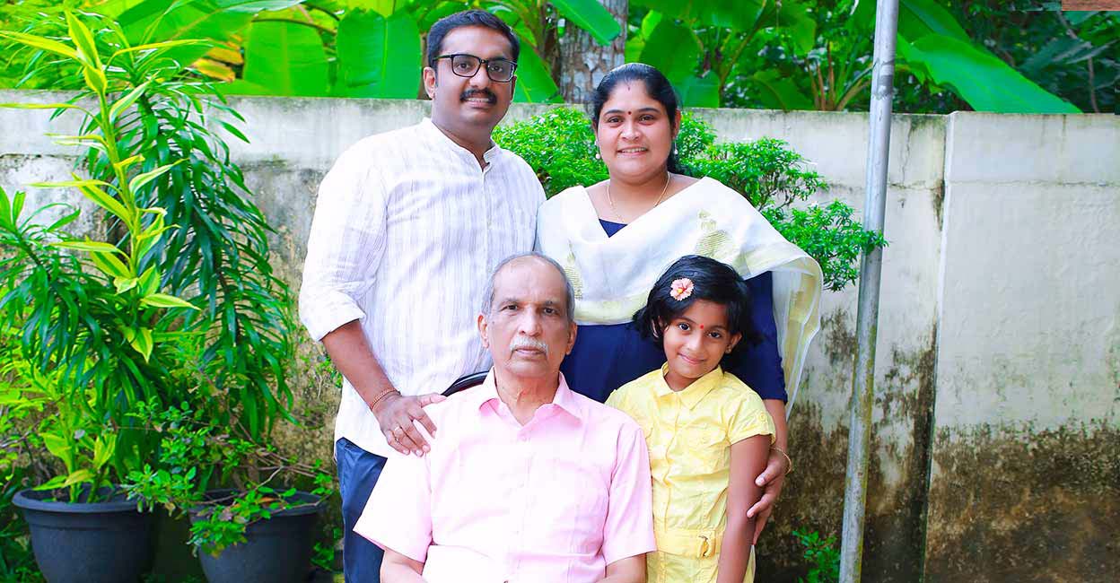 വൈദ്യശാസ്ത്രശാഖയിൽ മൂന്നു ബിരുദം സ്വന്തമാക്കി ഡോ. അശോക് രാമചന്ദ്ര ...