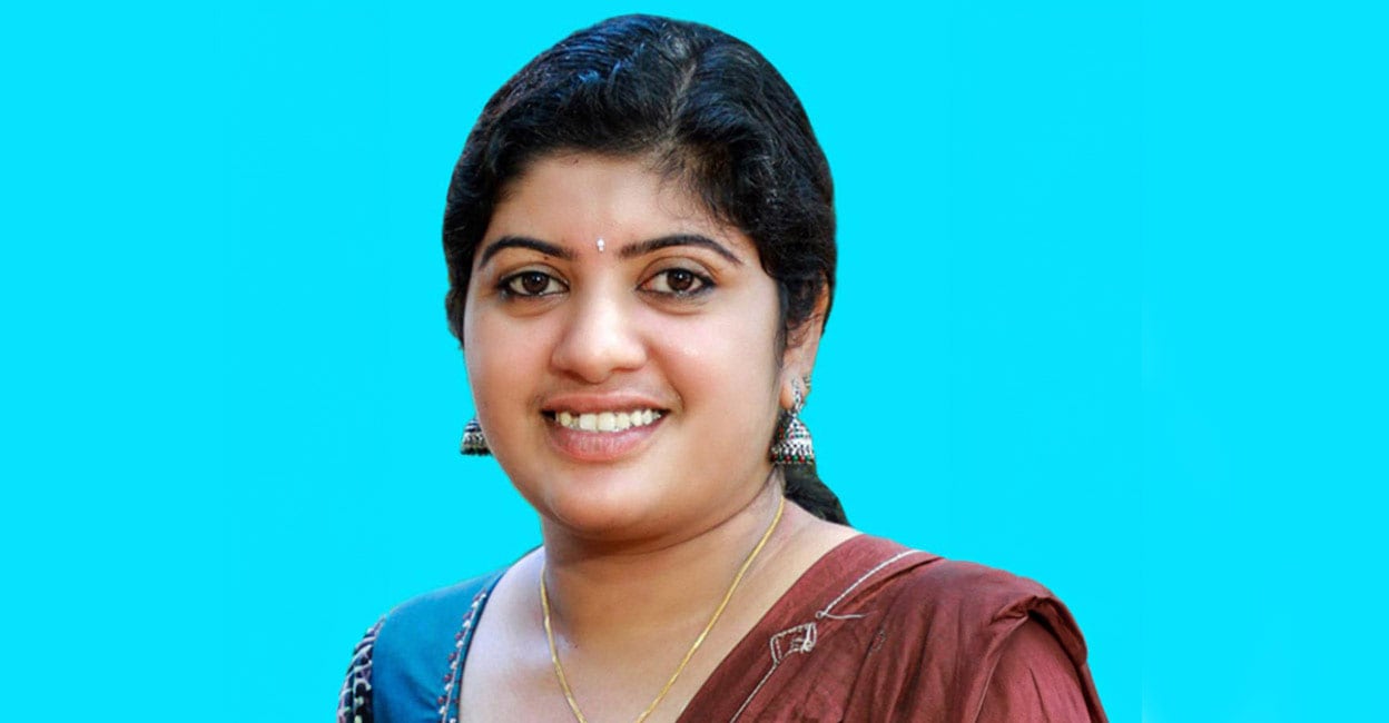 ഡോ.എൻ.ചന്ദ്രശേഖരൻ നായർ ഹിന്ദി ഗവേഷണ പുരസ്കാരം ഡോ.ദിൽനയ്ക്ക് - Dr. K ...