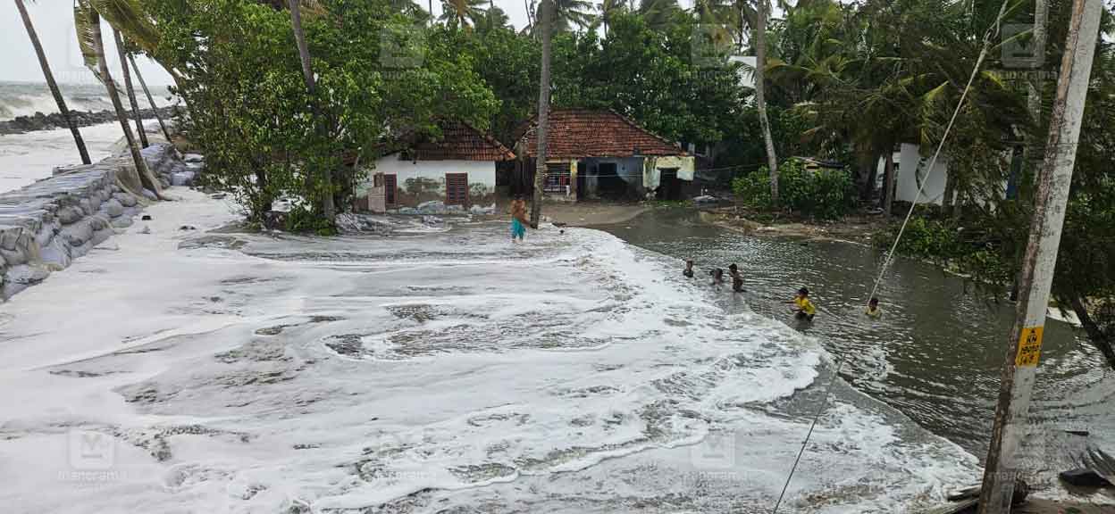 തുടക്കം തന്നെ ദുരിതം, ജൂണിൽ മഴ കനക്കും; ഇനിയുള്ള കാലവർഷ ദിനങ്ങൾ എങ്ങനെ ...