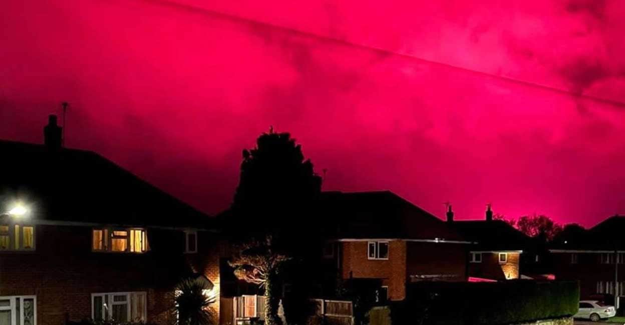 ബ്രിട്ടനിൽ പിങ്ക് നിറത്തിൽ ആകാശം; ഒടുവിൽ കാരണം കണ്ടെത്തി! തക്കാളിക ...