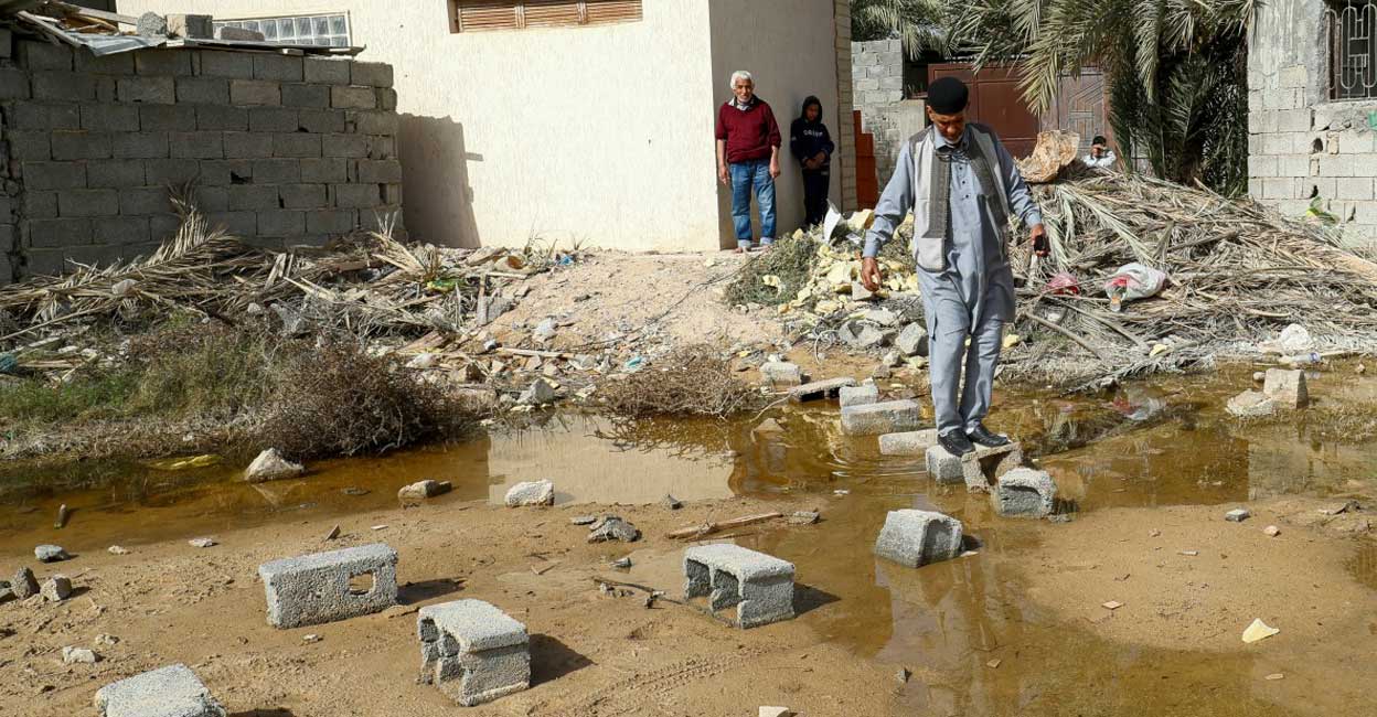 ഭൂമി ജലം പുറന്തള്ളുന്നു; മുങ്ങുന്ന സിൽറ്റൻ: എല്ലാം ഉപേക്ഷിച്ച് ...