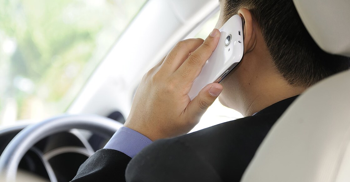 ഡ്രൈവിങ്ങിനിടെ മൊബൈൽ ഉപയോഗം; പൊലിഞ്ഞത് 1040 ജീവനുകൾ