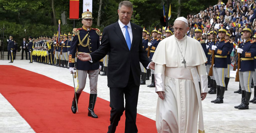 ഫ്രാന്‍സിസ് മാര്‍പാപ്പാ റോമേനിയന്‍ സന്ദര്‍ശനം പൂര്‍ത്തിയാക്കി