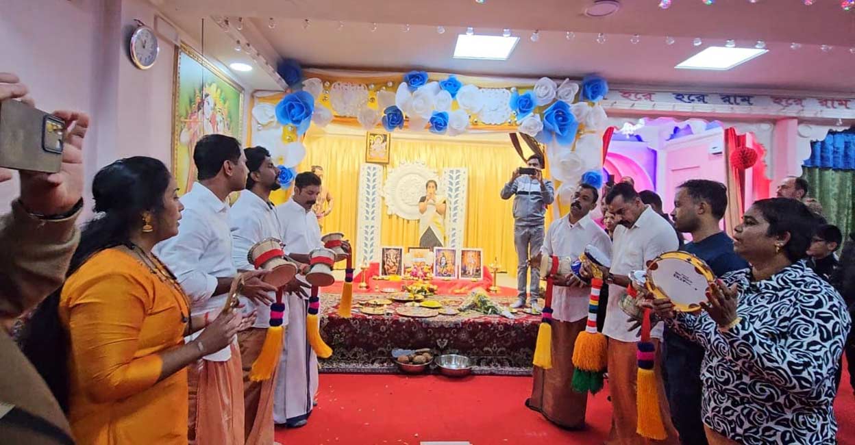 ഇറ്റലിയിൽ മണ്ഡല ചിറപ്പ് മഹോത്സവം | Mandala Chirap Festival in Italy ...