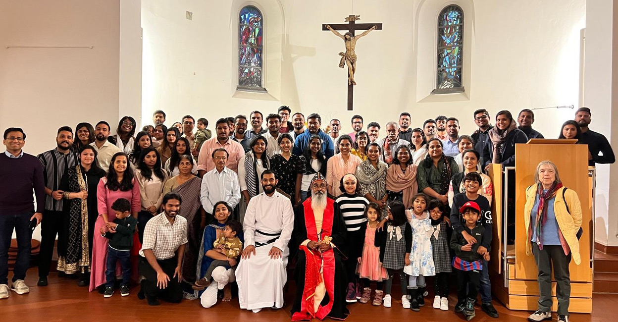ഡോ ജോസഫ് മാര്‍ ഇവാനിയോസ് എപ്പിസ്കോപ്പയെ ജര്‍മൻ മാര്‍ത്തോമ്മാ കോണ് ...