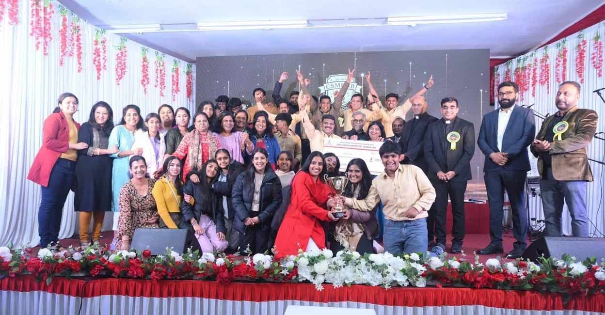 കാരൾ ഗാന മത്സരം: ഓക്സ്ഫോർഡ് കർദിനാൾ ന്യൂമാൻ മിഷൻ ഒന്നാം സ്ഥാനം - Great ...