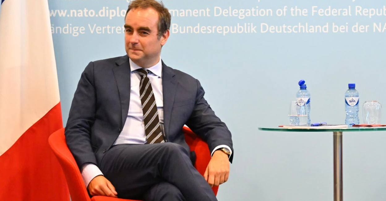 അധികാരത്തിലെത്തി 27–ാം ദിവസം രാജിവച്ച് ഫ്രഞ്ച് പ്രധാനമന്ത്രി - French ...