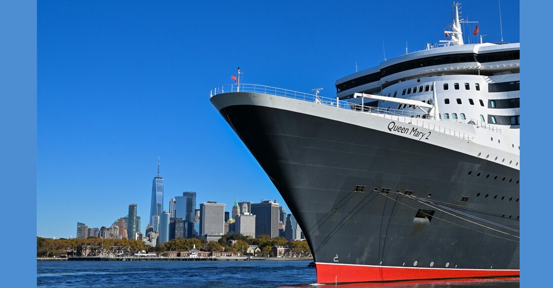 ഇംഗ്ലണ്ടിൽ നിന്ന് യാത്ര പുറപ്പെട്ട ആഡംബര കപ്പലിലെ ഇരുന്നൂറിലധികം ...