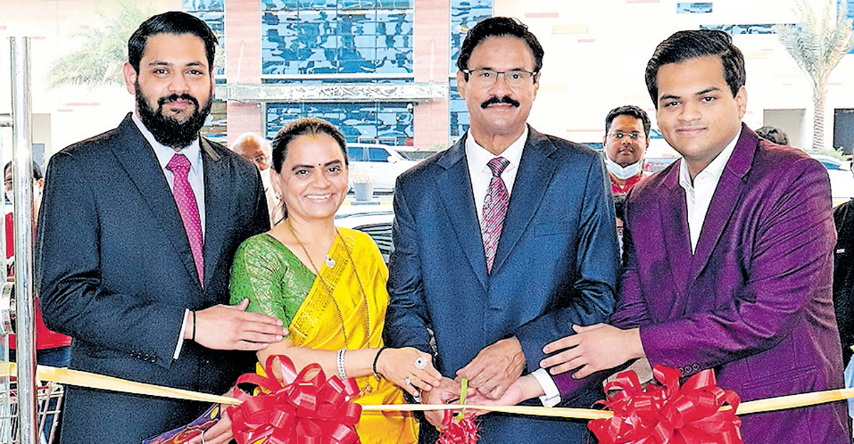 അൽ ആദിൽ സ്റ്റോർ ബിസിനസ് ബേയിൽ