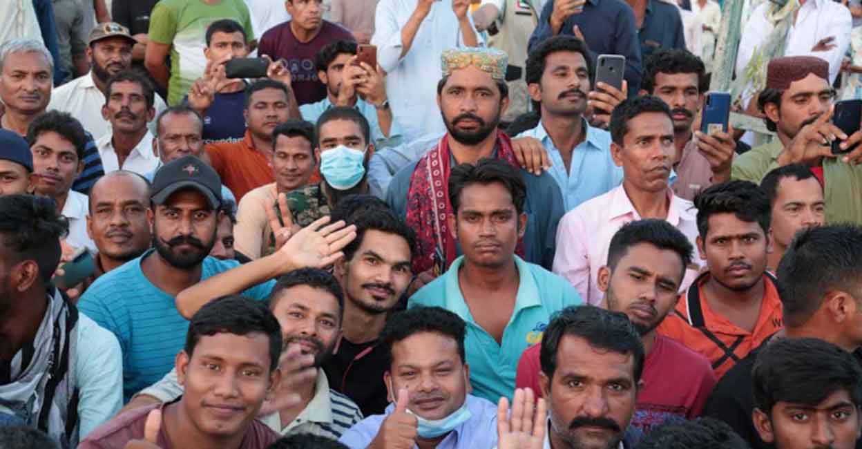 ഗൾഫ് രാജ്യങ്ങളിൽ തൊഴിൽ നേടുന്നവരുടെ എണ്ണത്തിൽ കേരളത്തെ കടത്തി വെട്ടി ...