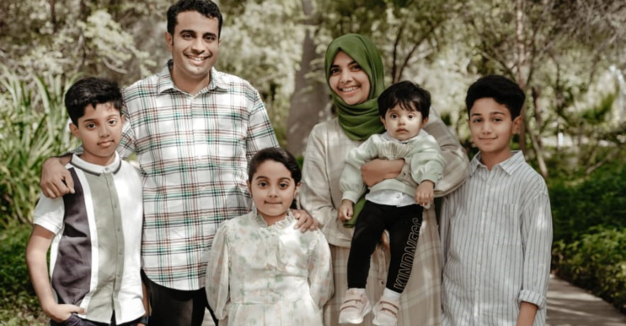 മലയാളി യുവതിയുടെ ജന്മദിനം; സന്തോഷാശ്രുക്കളോടെ ആശംസകൾ നേർന്ന് ഷാർജയിലെ ...