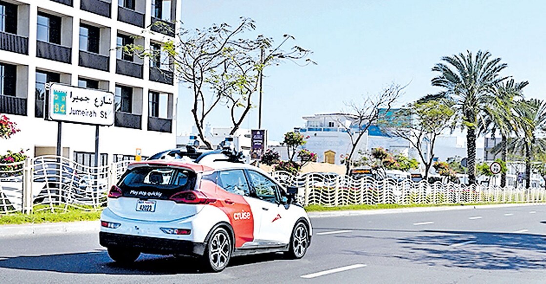 പരീക്ഷണയോട്ടം ജുമൈറയിൽ ഡ്രൈവറില്ലാ ടാക്സി ദുബായ് കീഴടക്കും - Dubai RTA ...