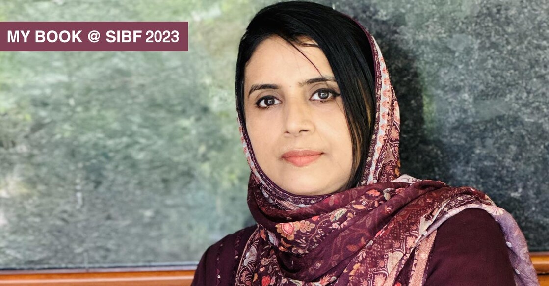 അക്ഷരങ്ങൾക്ക് അത്തറിന്റെ സുഗന്ധം പരത്താൻ ഷാർജ രാജ്യാന്തര പുസ്തകമേളയി ...