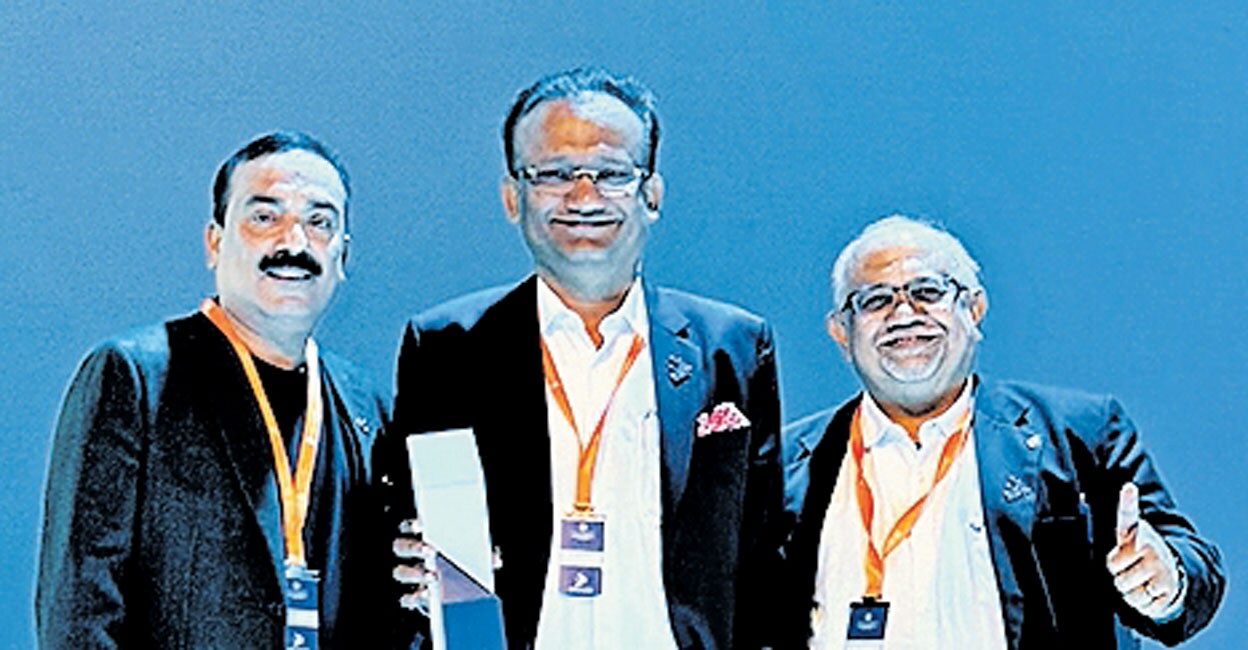 ബ്ലൂ ഓഷ്യൻ കോർപറേഷന് യുഎഇയുടെ പുരസ്കാരം