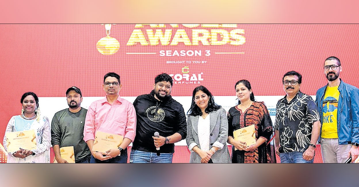 കലാപ്രകടനങ്ങളുമായി നഴ്സസ് ഡേ ഔട്ട്