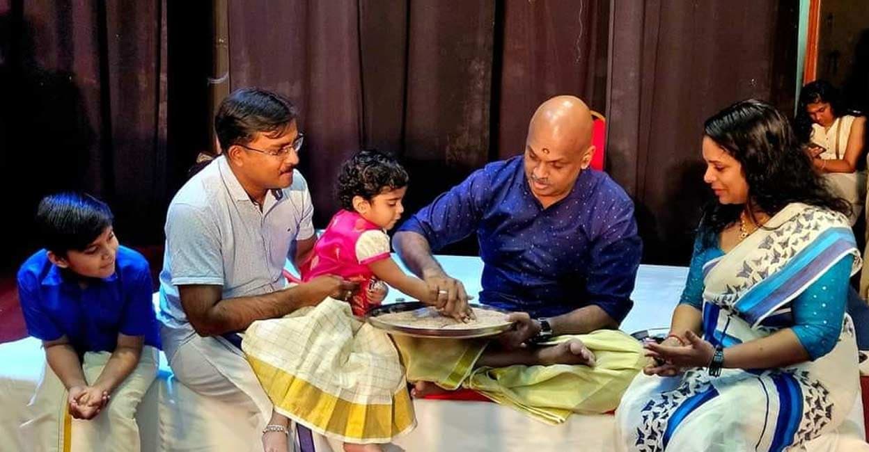 പാട്ട് പാടി പ്രവാസികളുടെ മനം കവർന്ന് എഡിജിപി എസ്. ശ്രീജിത്ത് - Sreejith ...