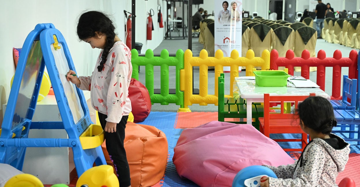 അൽ അവീർ പൊതുമാപ്പ് കേന്ദ്രത്തിൽ കുട്ടികൾക്കായി പ്രത്യേക കളിസ്ഥലം ...