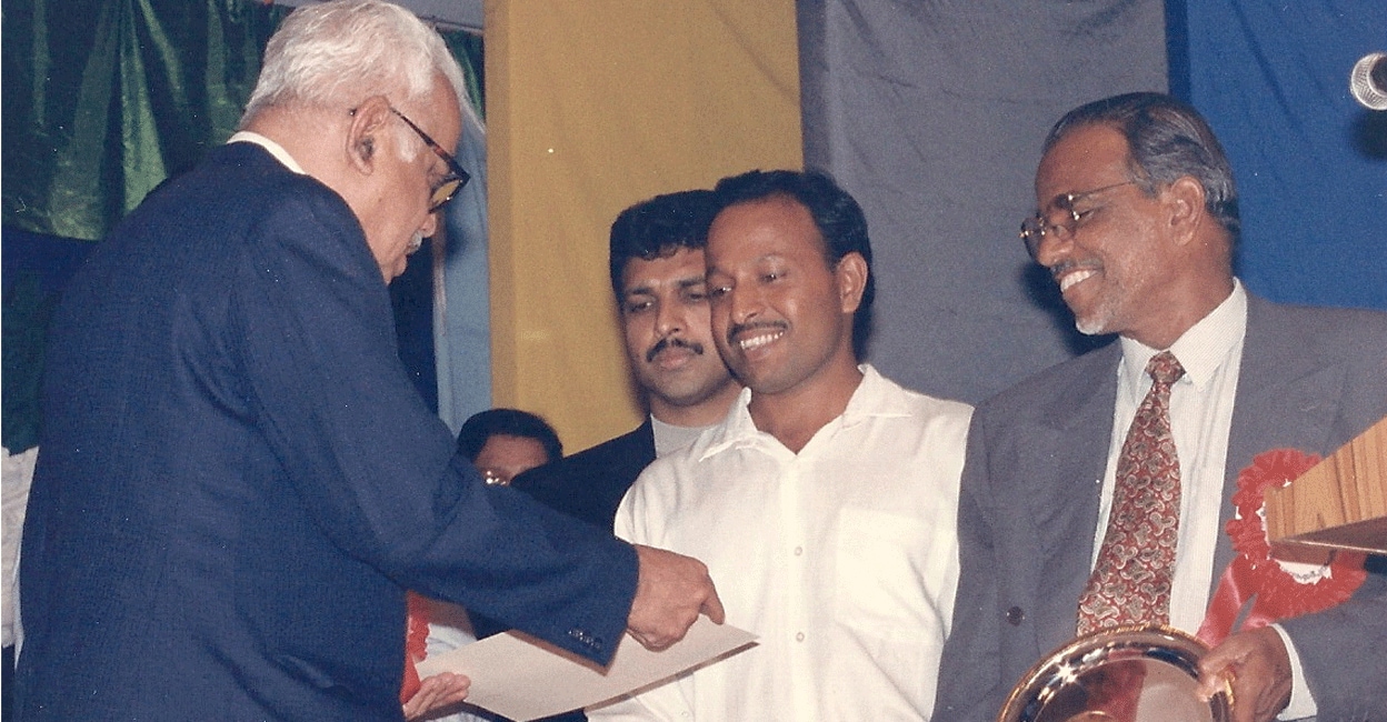 പ്രവാസികൾക്കൊപ്പം 4 പതിറ്റാണ്ട് ദേവദാസൻ ഇന്നു നാട്ടിലേക്ക് - 4 Decades ...