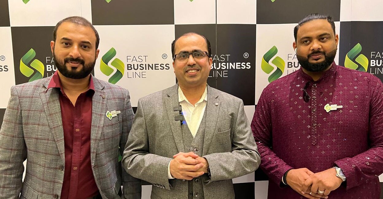 ഇഫ്താർ സംഗമം നടത്തി - Fast Business Line conducted Iftar | Gulf News ...