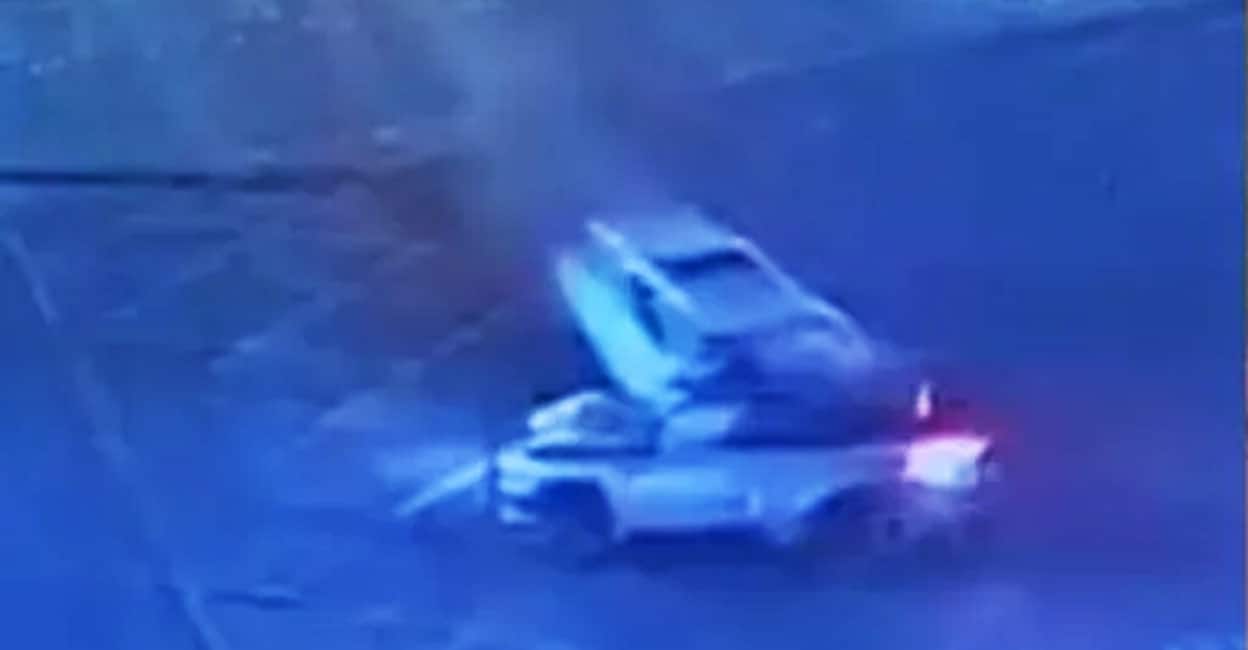 സോഷ്യല്‍ മീഡിയ സെലിബ്രിറ്റിയുടെ ജയില്‍ ശിക്ഷ ശരിവെച്ച് സുപ്രീം കോടതി ...