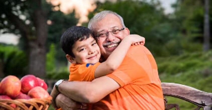 ബിടിഎസ് പാട്ടുകൾ അവരേക്കാൾ നന്നായി പാടുന്ന മലയാളികൾ പൂക്കികളുടെ ലോകത്ത് ...