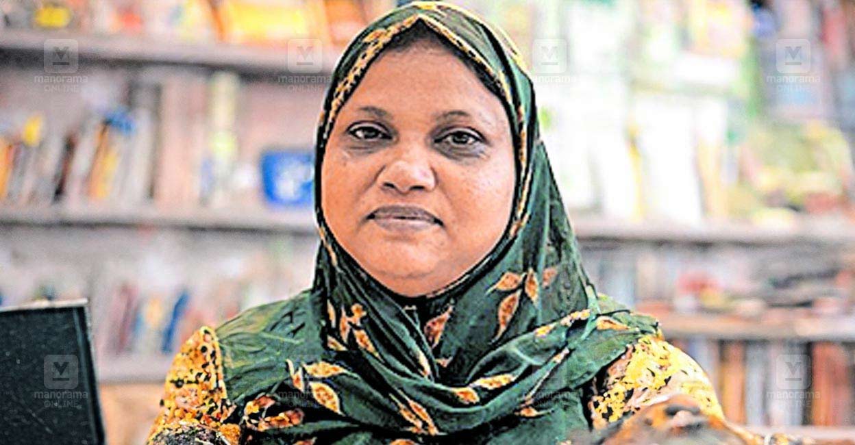 മകളുടെ ചികിത്സ സ്വപ്നം കടമ്പകൾ കടൽ കടന്നു നജീബയുടെ 101 കുട്ടിക്കവിതക ...