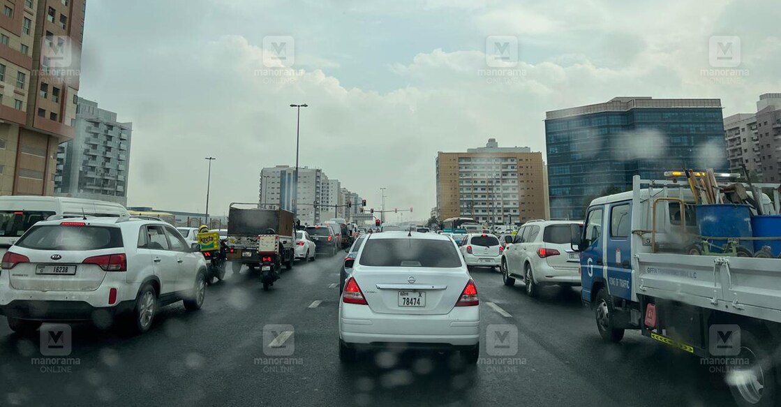 യുഎഇയിൽ താപനില വീണ്ടും താഴുന്നു വരുംദിനങ്ങളിൽ നേരിയ മഴയ്ക്കും കാറ്റിനും ...
