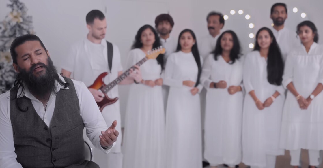 ഈ രാത്രിയിൽ തരംഗമായി - Malayala Manorama Online News | Christmas songs ...