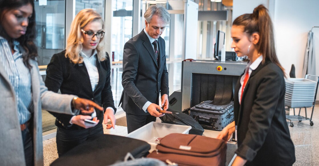 അമേരിക്കയിൽ പുതിയ യാത്രാ നിയമം പ്രാബല്യത്തിൽ ഗ്രീൻ കാർഡ് ഉടമകൾക്കും ...