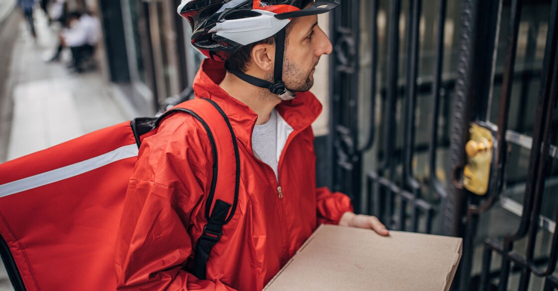 ഡെലിവറി ജീവനക്കാരെ ആക്രമിച്ച് ഭക്ഷണം തട്ടിയെടുത്തു കുവൈത്തിൽ മൂന്നു പേ ...