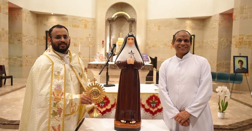 വിശുദ്ധ മറിയം ത്രേസ്യായുടെ തിരൂസ്വരുപവും തിരുശേഷിപ്പും സെന്റ് മറിയം ത്രേസ്യാ സിറോ മലബാർ മിഷനി ...