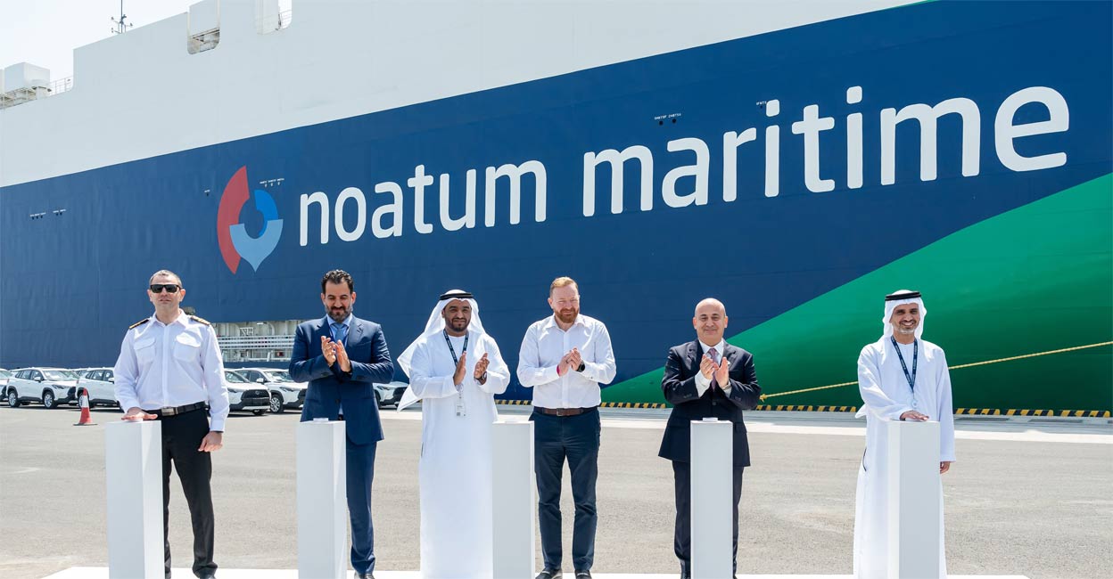 അബുദാബിയുടെ തീരമണഞ്ഞ് ആദ്യ എൽഎൻജി ചരക്കുകപ്പൽ - Khalifa Port | LNG-powered vessel | Cargo ship ...