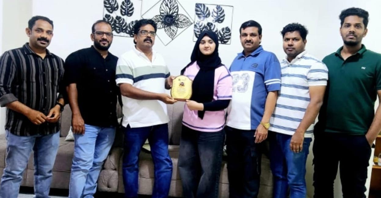 ഫെല്ല മെഹകിനെ ജിസിസി കെഎംസിസി പേങ്ങാട് കമ്മിറ്റി അനുമോദിച്ചു - Fella ...