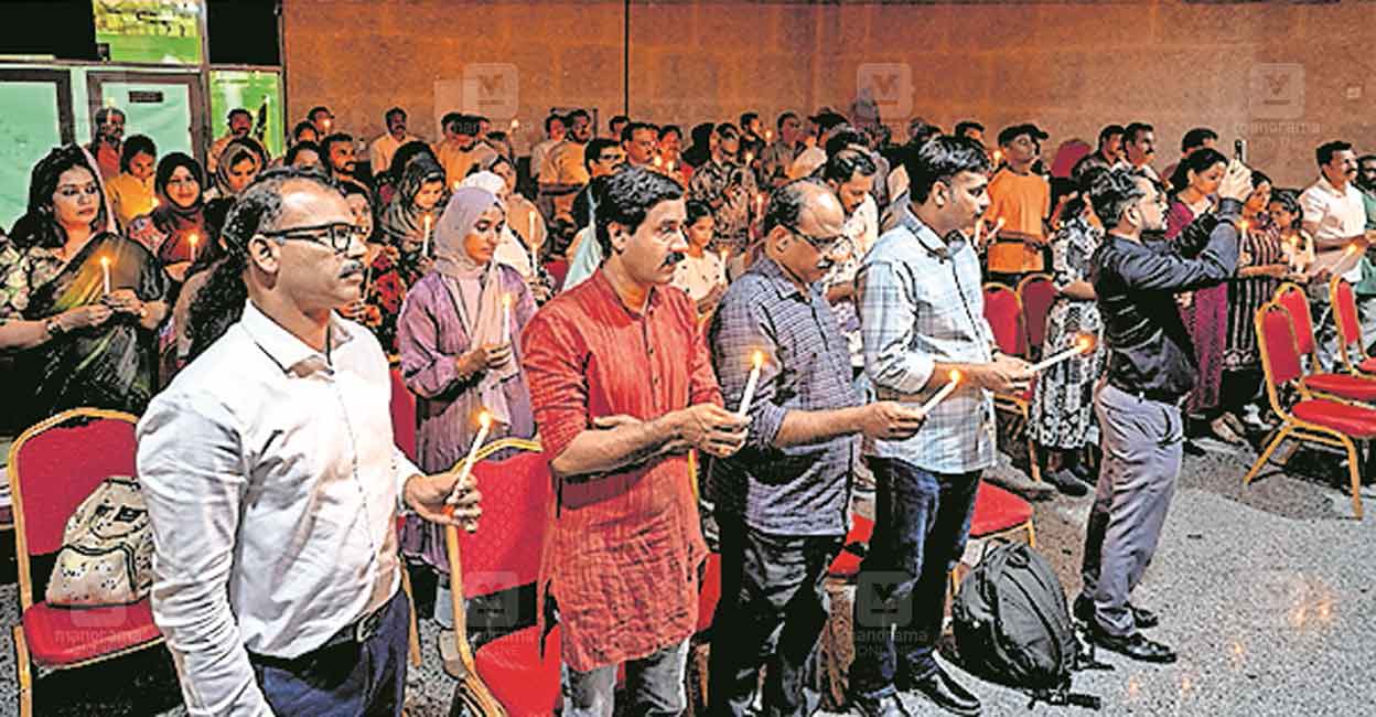 പഹൽഗാം ഭീകരാക്രമണം ആദരാഞ്ജലിയർപ്പിച്ച് പ്രവാസലോകം - Pahalgam terror ...