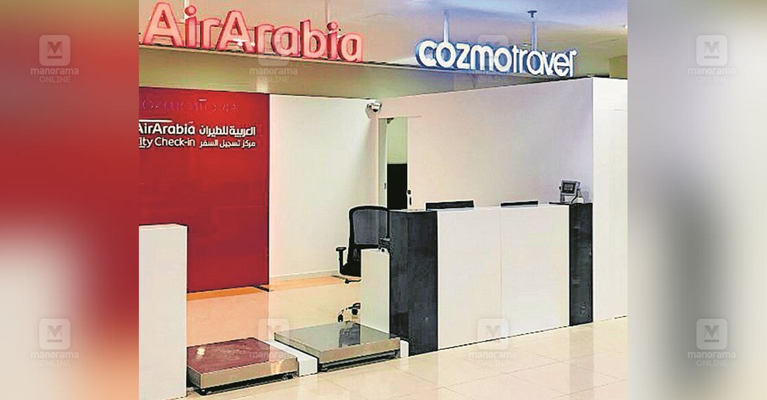 ചെക്ക്-ഇൻ കൗണ്ടറിൽ കാത്തുനിൽക്കാതെ എമിഗ്രേഷനിലേക്ക് അൽബർഷ മാളിൽ സിറ്റി ചെക്ക്–ഇൻ തുറന്ന് എയ ...