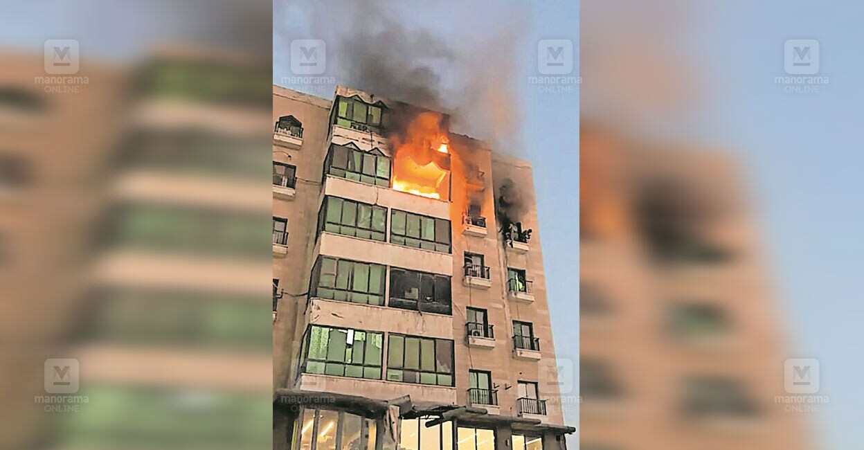 കുവൈത്തിൽ അപ്പാർട്മെന്റിൽ തീ 6 മരണം കെട്ടിടത്തിൽനിന്ന് ചാടി രക്ഷപ്പെടാ ...