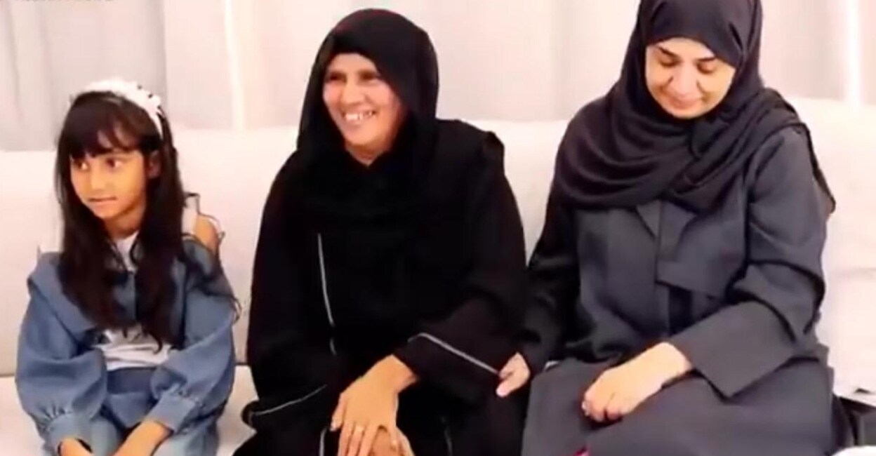 കുടുംബത്തെ ഒരു നോക്ക് കാണാൻ ആഗ്രഹം റോജിനയെ അവർ ഇരു കയ്യും നീട്ടി സ്വീകരിച്ചു 40 വർഷത്തിന് ശേഷം ...