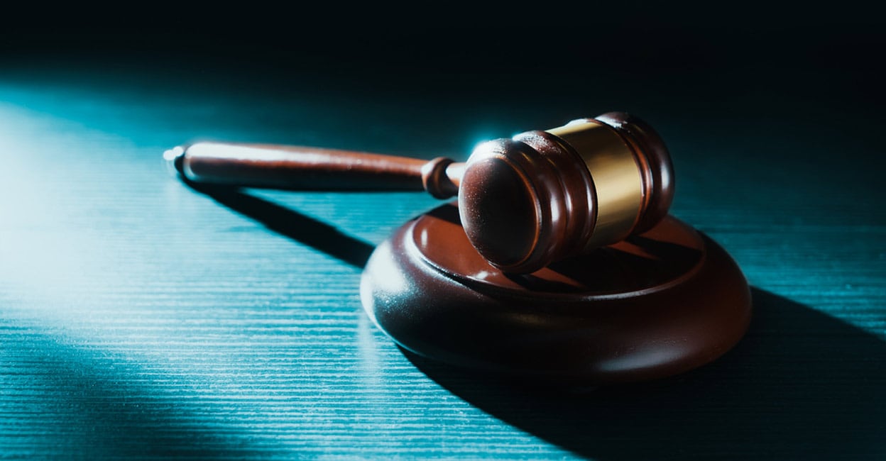 പ്രണയത്തിൽ നിന്ന് പിൻമാറി യുവതിയെ ചുറ്റിക കൊണ്ട് അടിച്ച് കൊലപ്പെടുത്താ ...