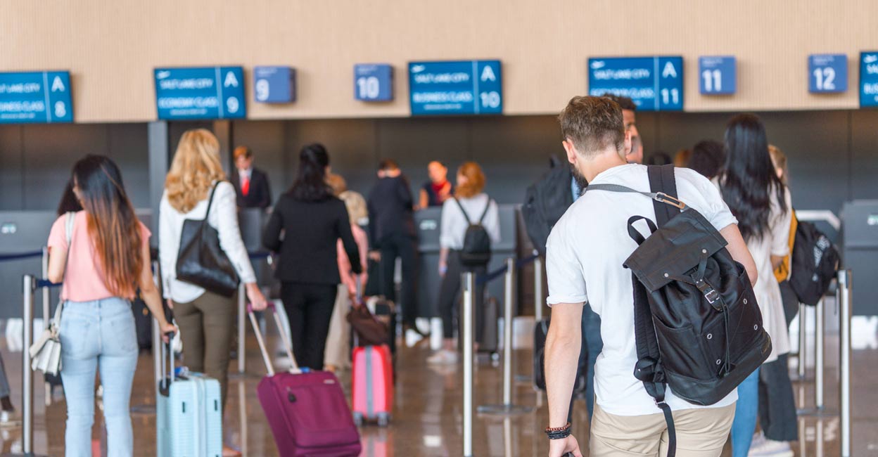 സ്വകാര്യമേഖലയിൽ ജോലിനോക്കുന്ന വിദേശികൾക്ക് കുവൈത്ത് വിടാൻ എക്സിറ്റ് പെ ...