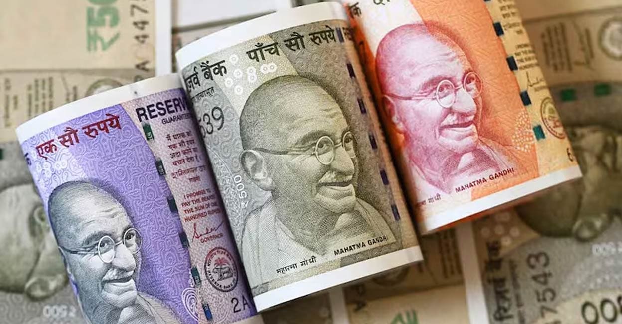 രൂപയ്ക്കു തിരിച്ചടി; ചരിത്രത്തിലെ ഏറ്റവും വലിയ ‘തളർച്ച’ - Rupee fall ...