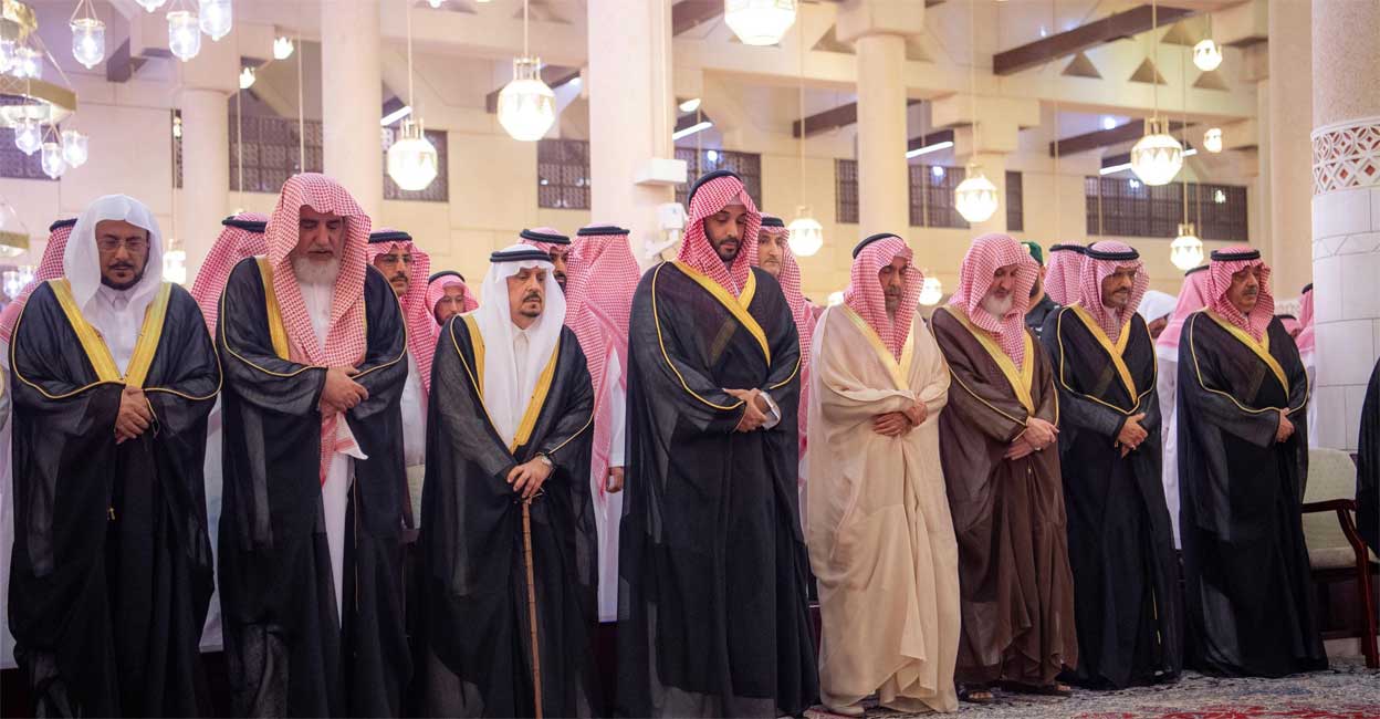 സൗദി അറേബ്യ ഗ്രാൻഡ് മുഫ്തി ഷെയ്ഖ് അബ്ദുൽ അസീസിന്റെ കബറടക്കം നടത്തി - Saudi Grand Mufti Death ...