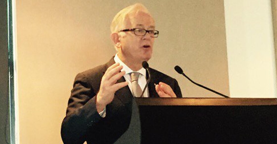 ‘ഇന്ത്യയ്ക്ക് നന്ദി’: ബോധരഹിതനായി വീണ് ഓസ്ട്രേലിയയുടെ മുൻ മന്ത്രിക്ക് ...