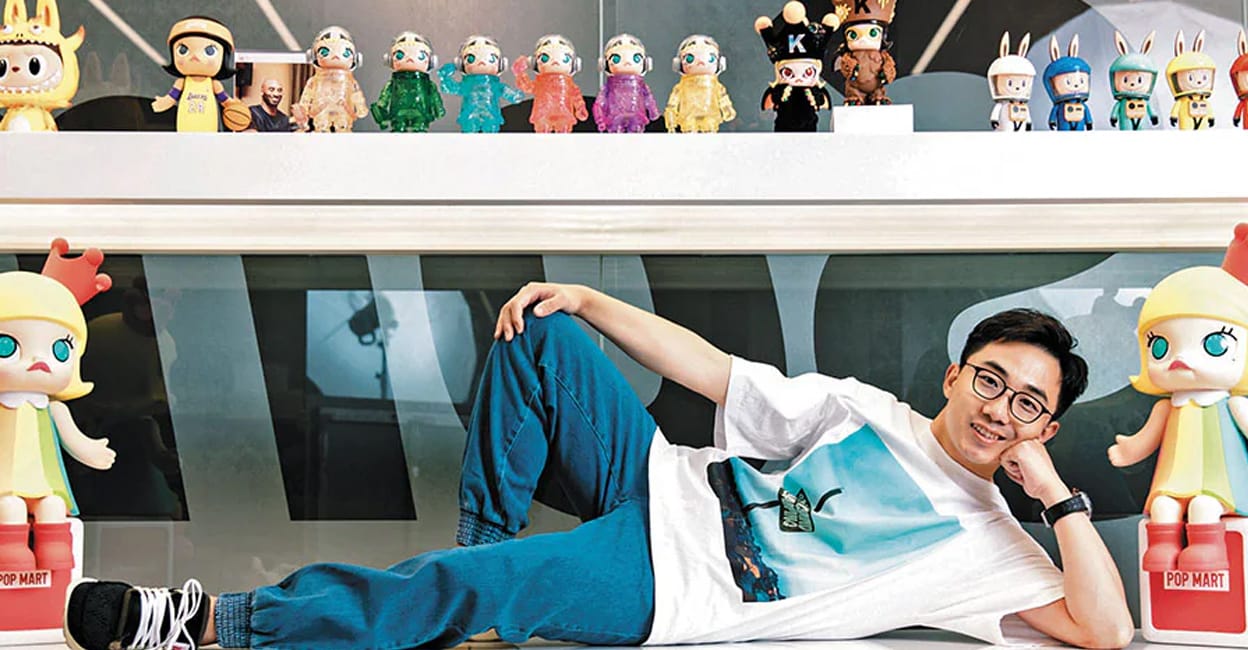 ബ്ലൈൻഡ് ബോക്സ് തരംഗത്തിൽ ശതകോടീശ്വരനായ 38 കാരൻ ഒറ്റ രാത്രി കൊണ്ട് വൈറലായ പ്രേതപാവ ...